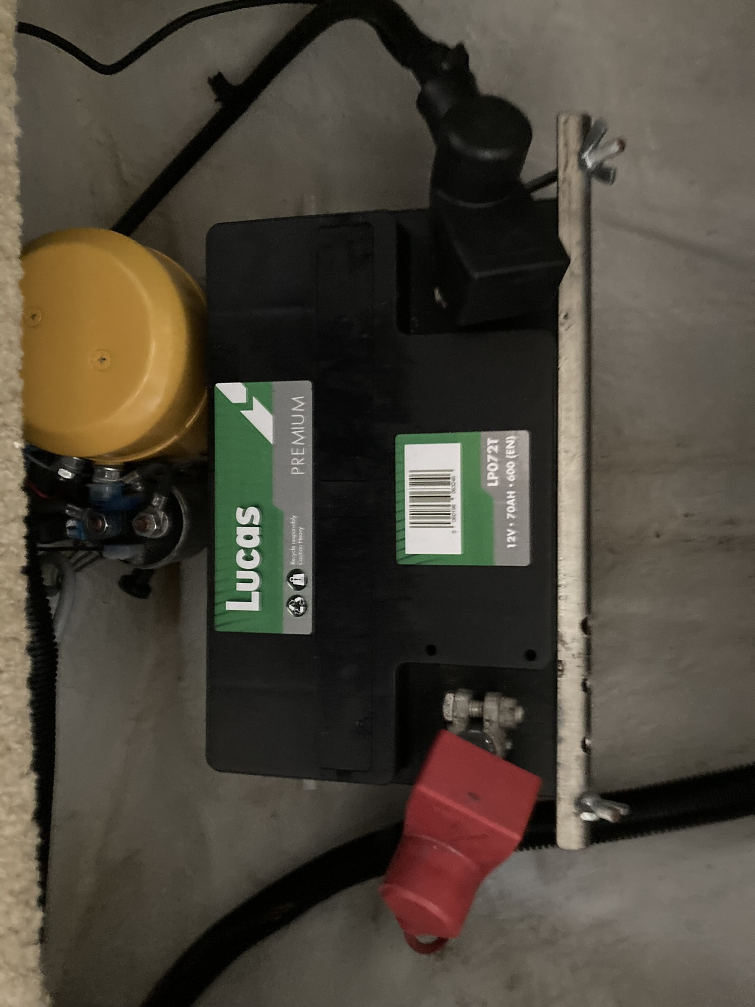 Battery set up for solar panels — Rinker Boat Company