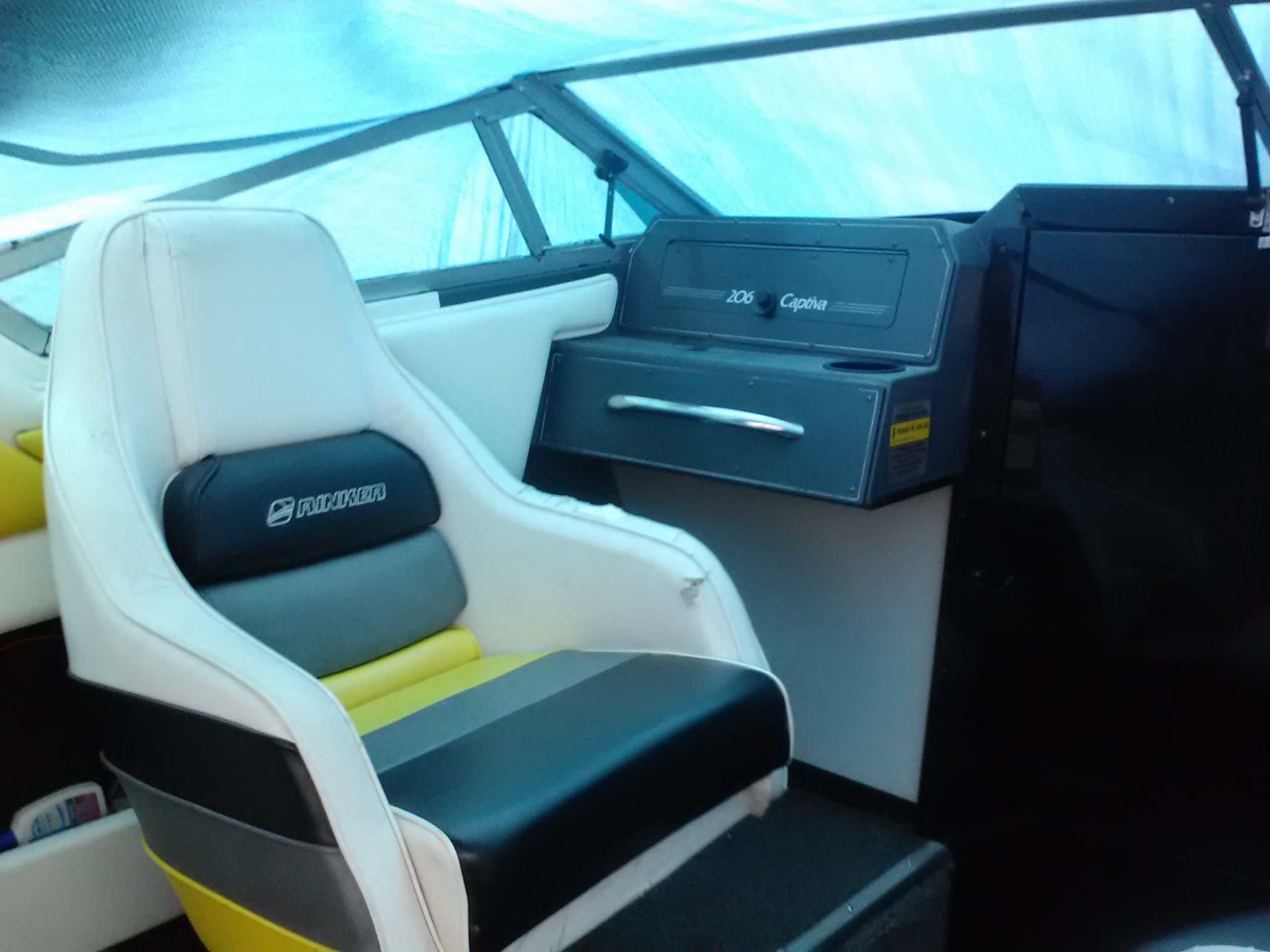 1988 Rinker 206 Captiva — Rinker Boat Company