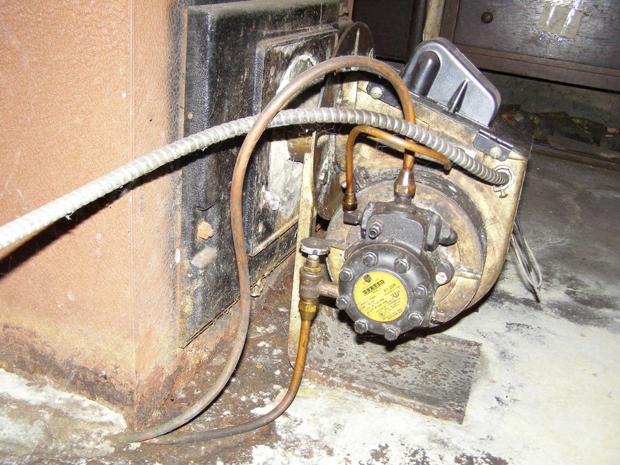 Maintenance of Wayne Flame-Retention Oil Burner — Heating Help: The Wall