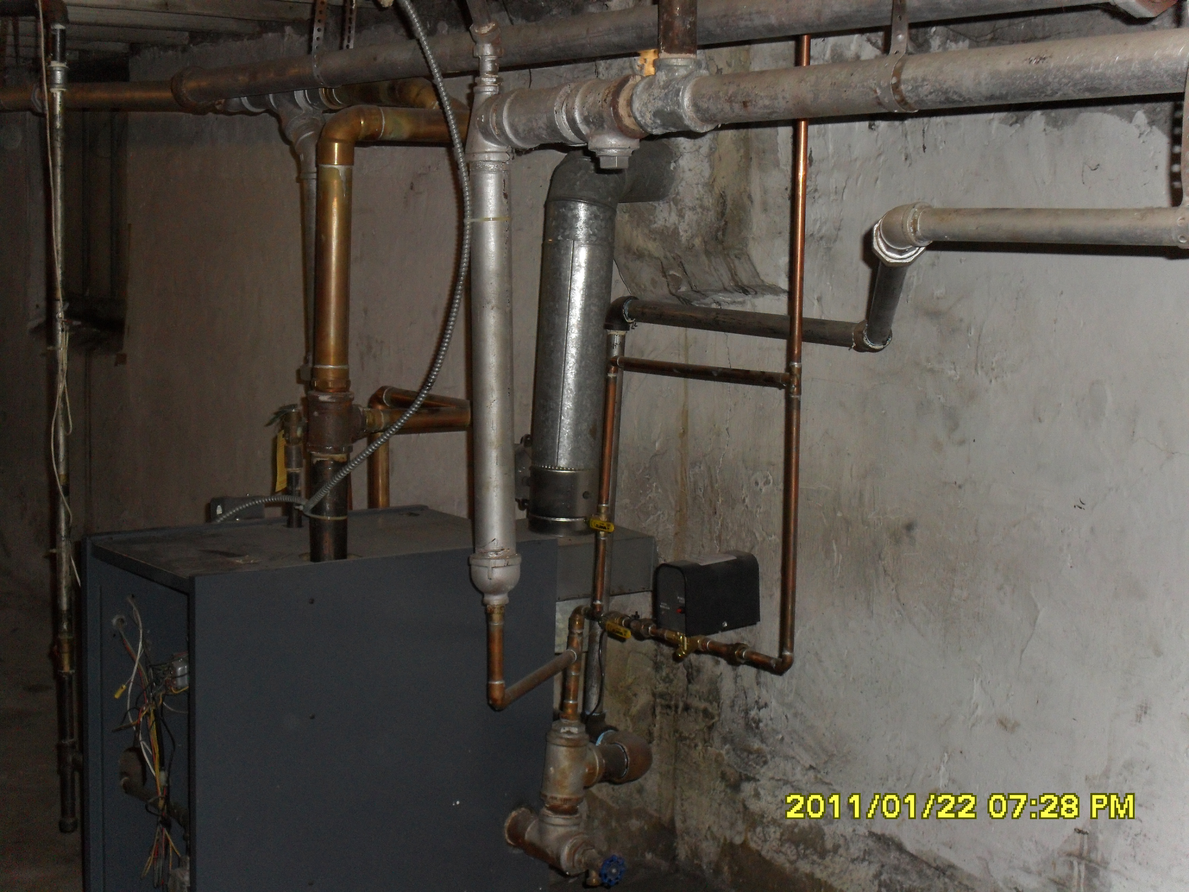 Near-boiler piping, counter-flow steam — Heating Help: The Wall