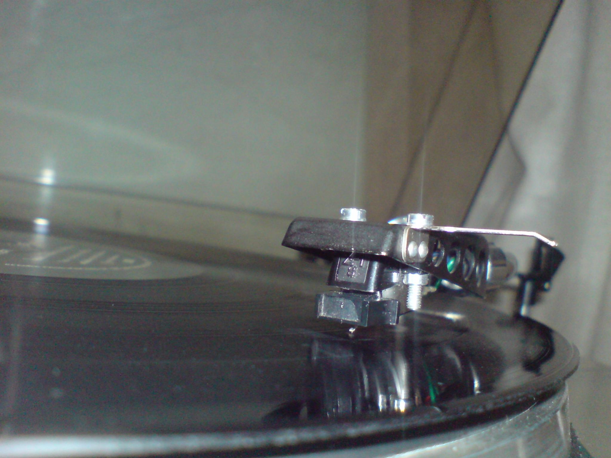 Tuning up an Akai AP-206 turntable-overhang adjustment — Polk Audio Forum