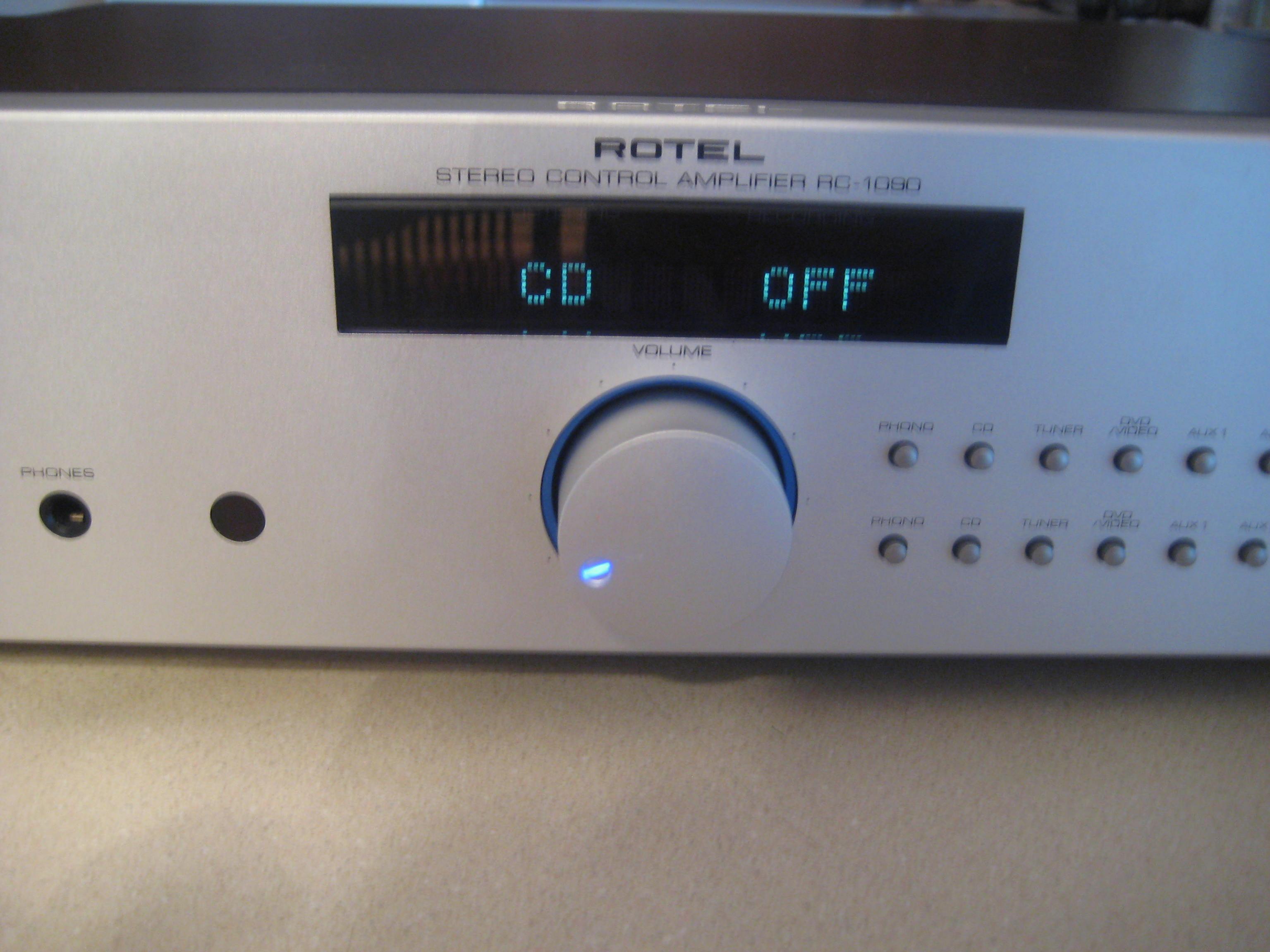 Very nice Rotel RC 1090 preamp w phono and remote — Polk Audio Forum