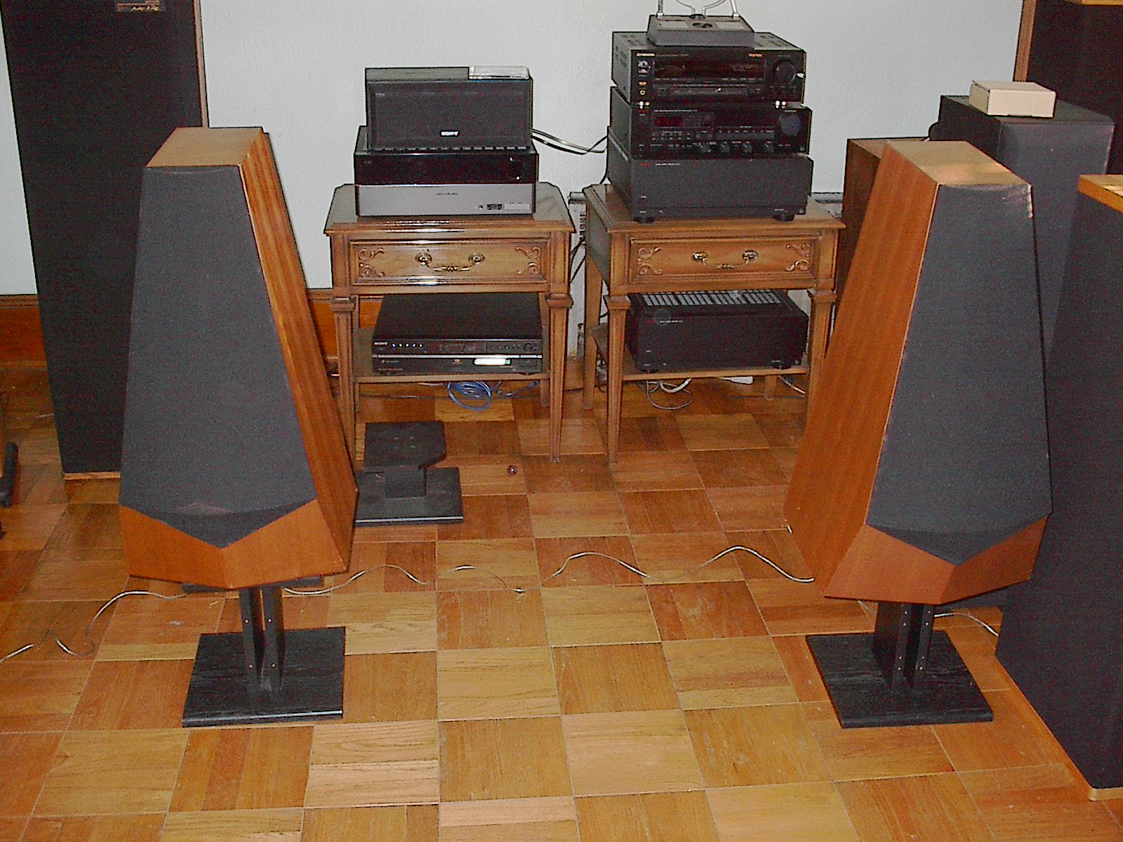 Sony SS-M7 plus Six Technics speakers — Polk Audio Forum