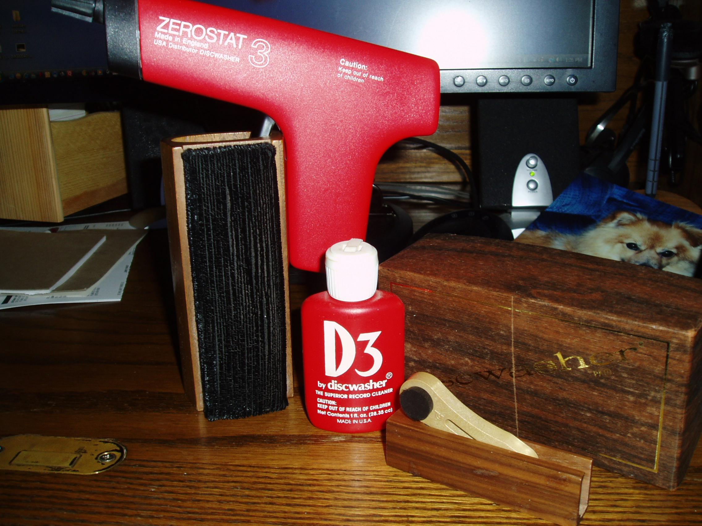 Discwasher D3, Zerostat 3 and stylus brush/Mirror — Polk Audio Forum