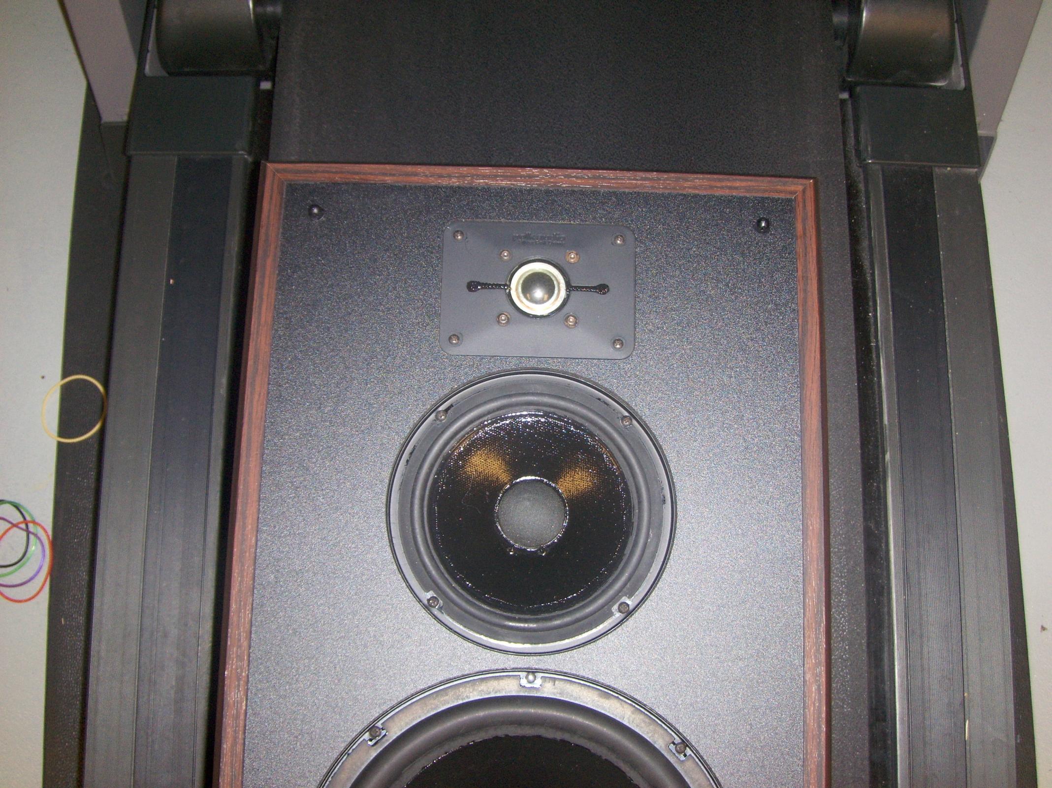 Monitor 7C's, Parasound P/SP 1500 Preamp — Polk Audio Forum