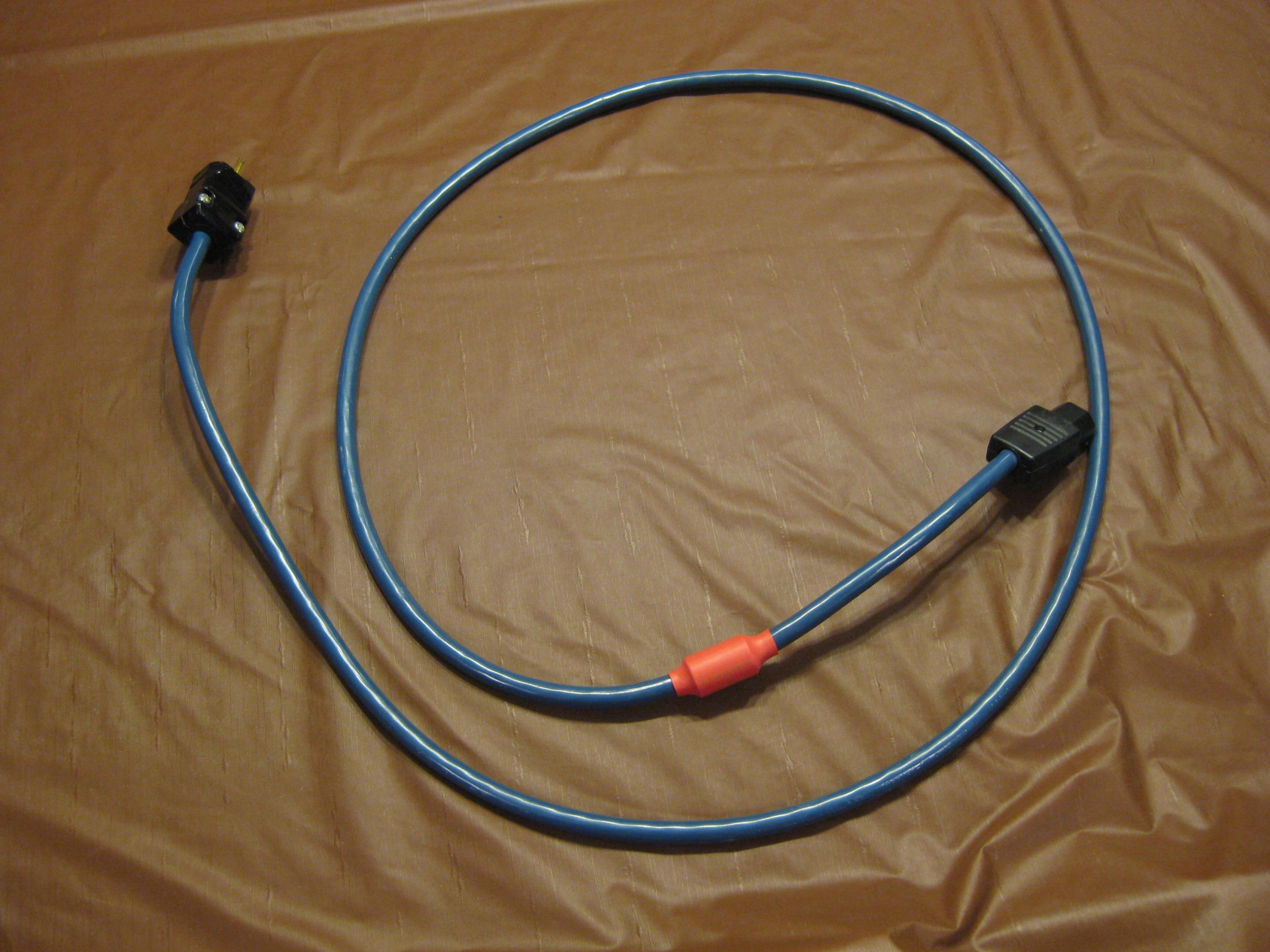 Can You Identify This Power Cord??? — Polk Audio Forum