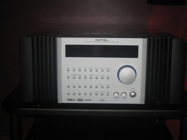 High End reciever Rotel RSX-1067 vs a basic receiver like the onkyo ...