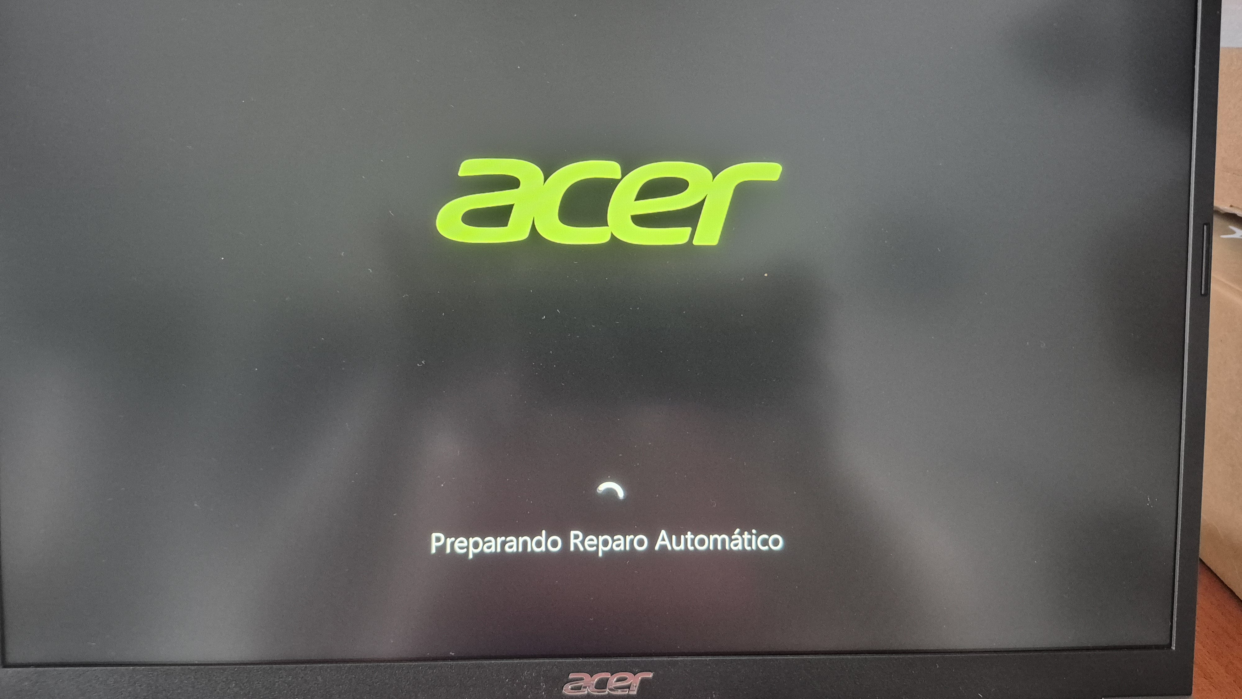 Mi notebook no inicia, la compre hace 1 mes , aparece un bucle y ...