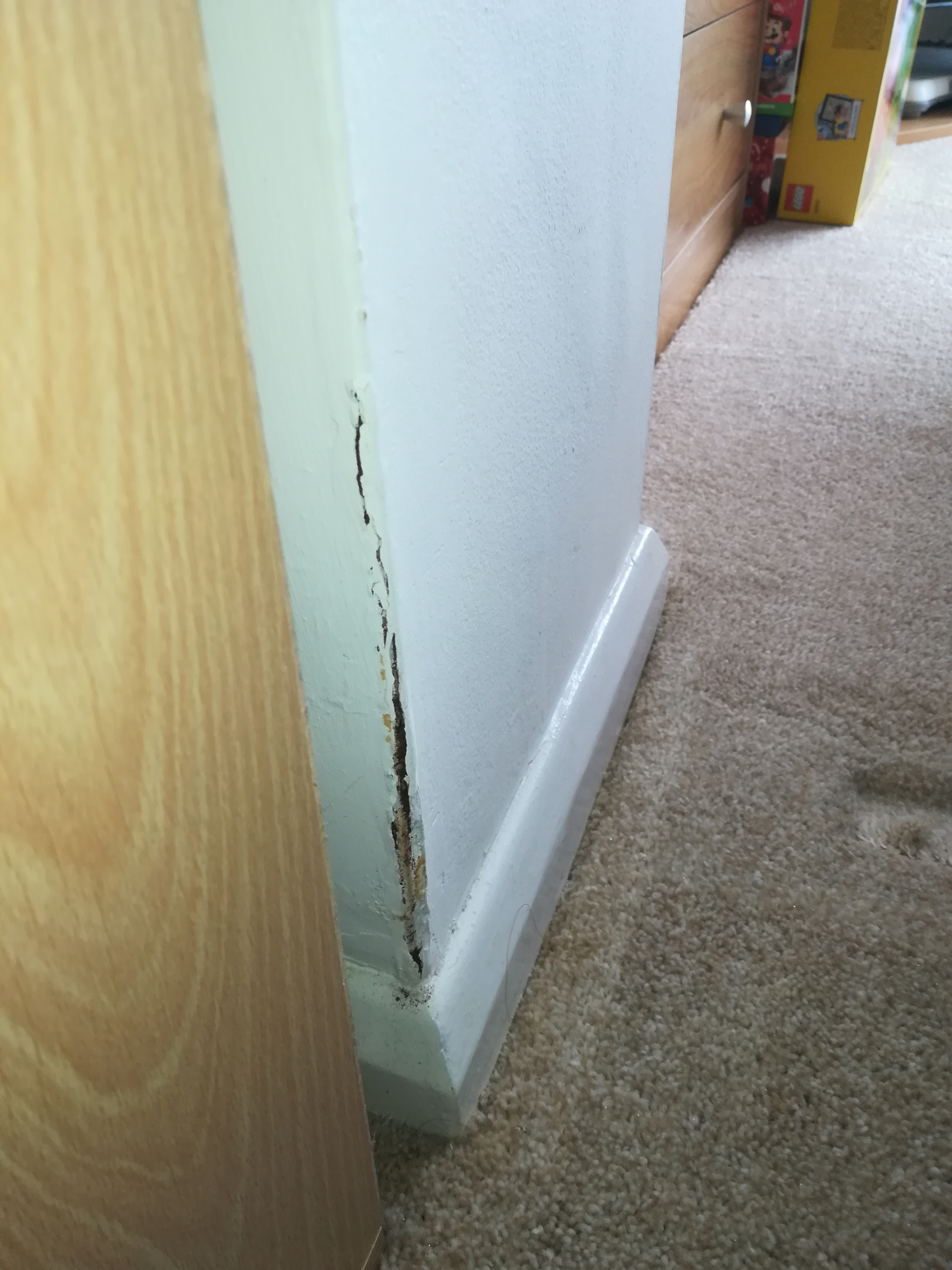 Cracked corner wall — MoneySavingExpert Forum