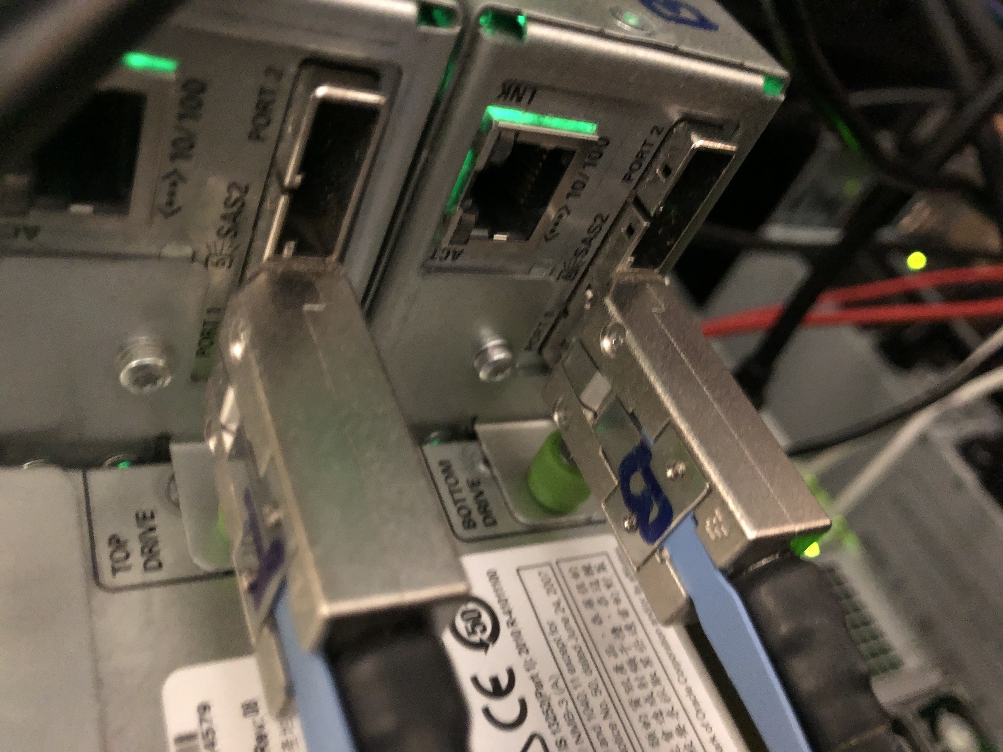 Unplug without powering system down. — oracle-mosc