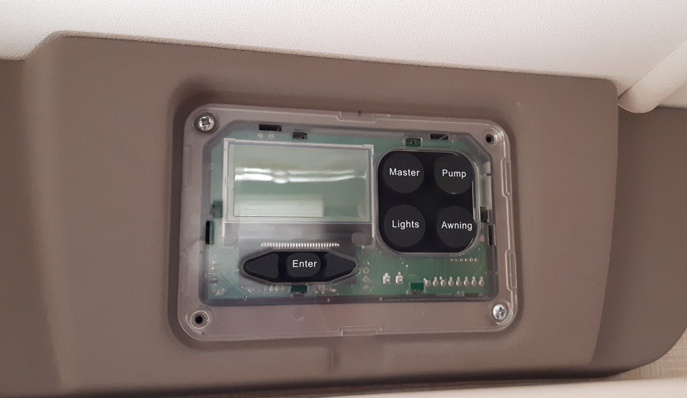 How to remove Coachman Master control panel ? — Club Together