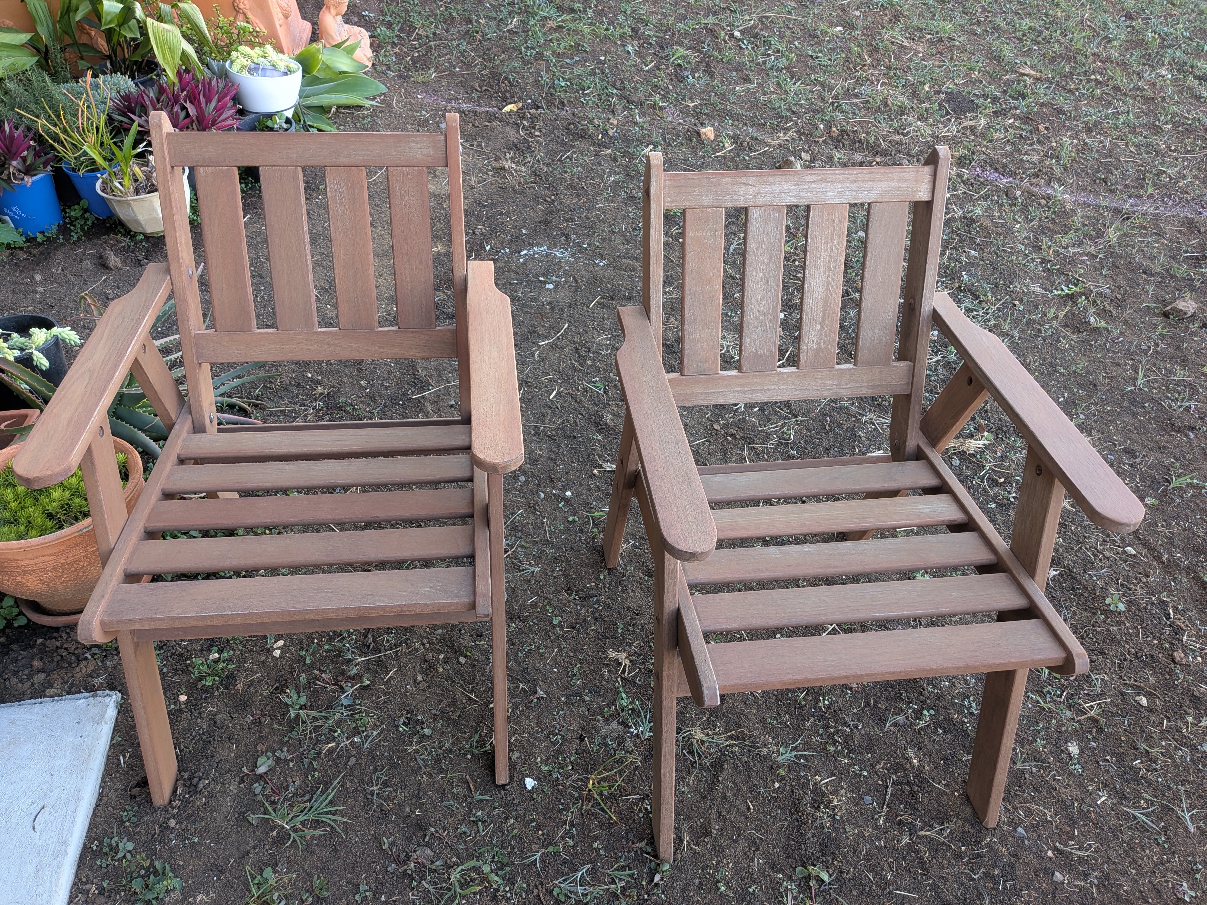 How to restore weathered outdoor Jarrah table & chairs? - Bunnings ...