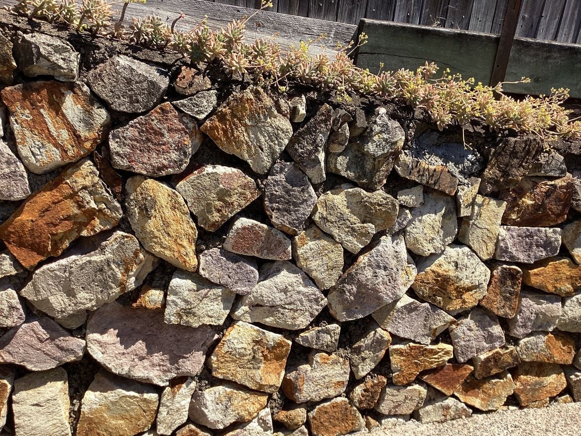 How to repoint stone wall? - Bunnings Workshop community