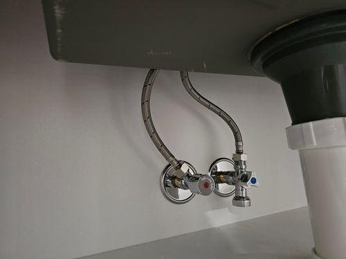 How to convert laundry tap for washing machine? - Bunnings Workshop ...
