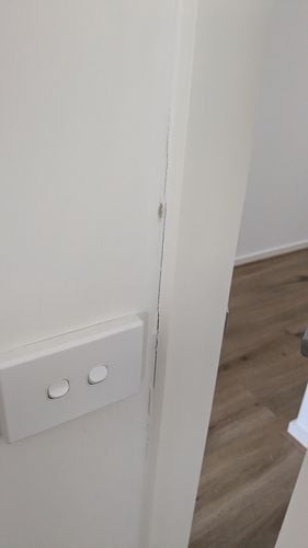 How to fix cracks around door frame? - Bunnings Workshop community