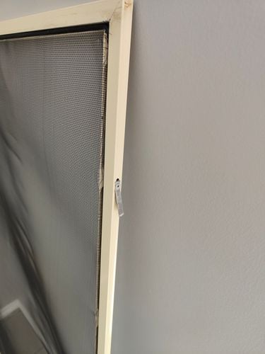 How to put this flyscreen in and out? - Bunnings Workshop community