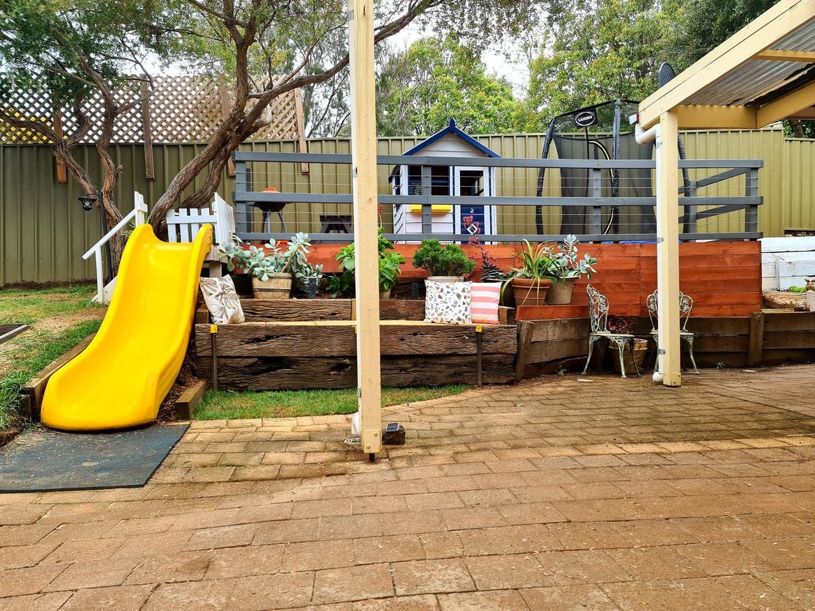 D.I.Y. kids pallet play deck - Bunnings Workshop community